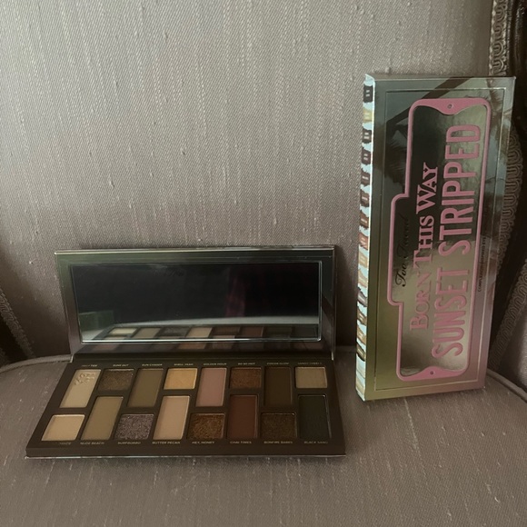 Makeup | Nib Two Faced Born This Waysunset Stripped Eyeshadow Palette ...